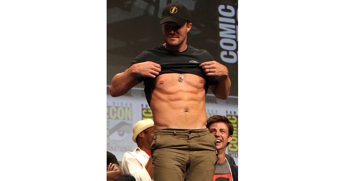Stephen Amell | 2014 Shirtless Bracket Gallery | POPSUGAR Celebrity Stephen Amell | 2014 Shirtless Bracket Gallery | POPSUGAR Celebrity