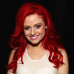 Artist Spotlight: Sarah DeBono – Mix It Up!